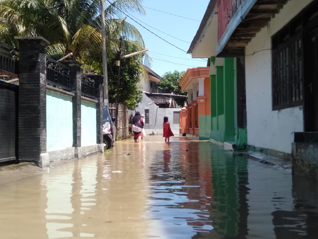 Curah Hujan Tinggi di Wilayah Utara Sampang Berdampak Banjir di Kota ... Curah Hujan Tinggi di Wilayah Utara Sampang Berdampak Banjir di Kota ...