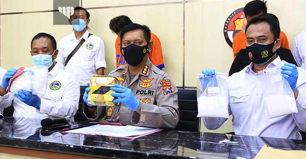 Ditresnarkoba Polda Jatim Tangkap Dua Pengedar Narkoba Antarprovinsi