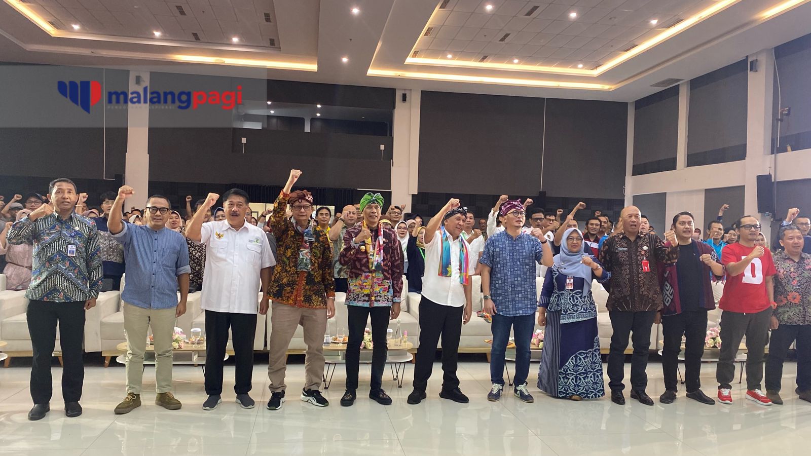 Malang Creative Center Tuai Pujian dari Menkop UKM Teten Masduki ...